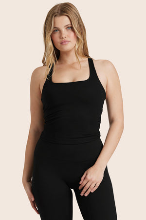 ACTIVE BRAS + TOPS – SET ACTIVE