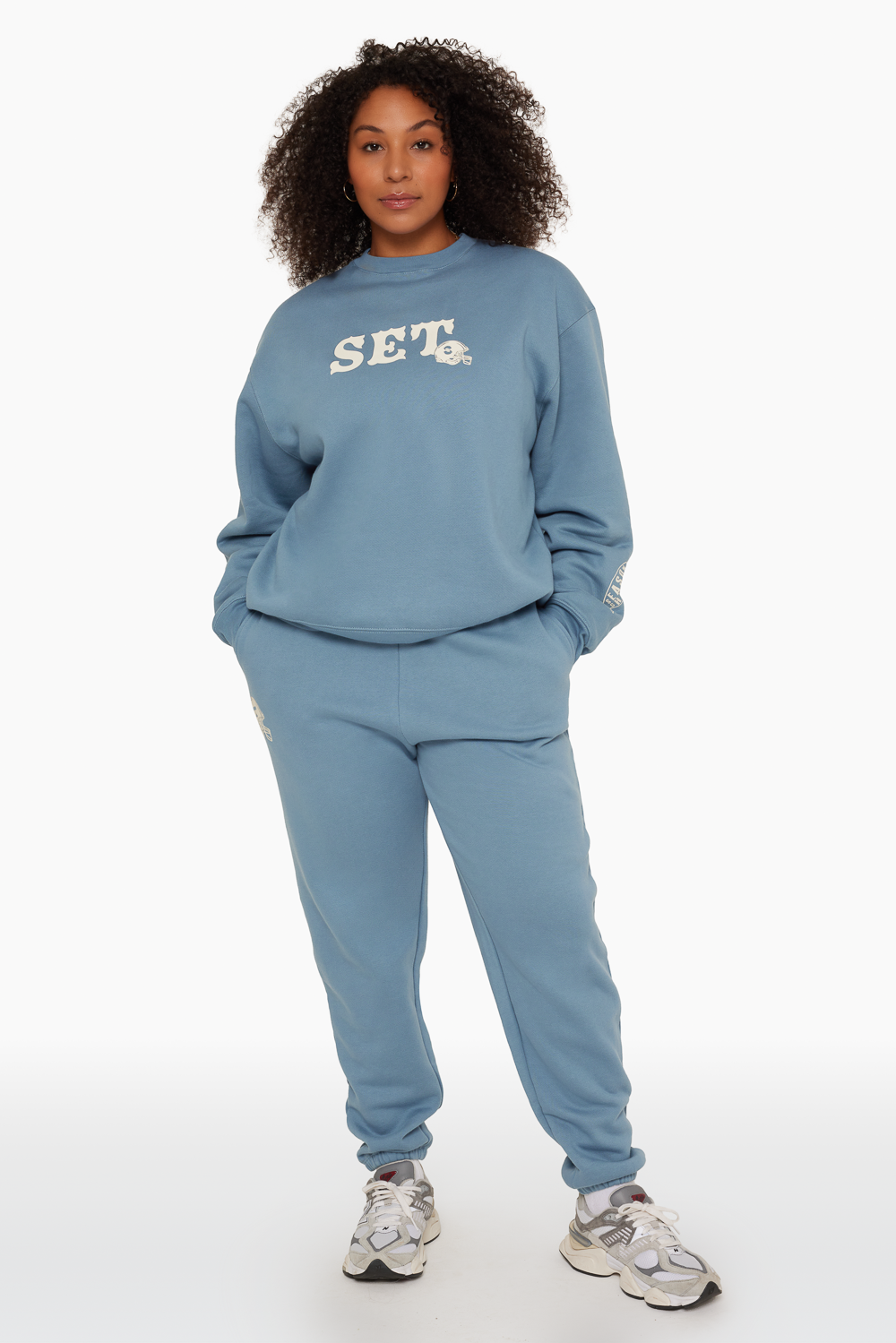 THE MERCH SHOP – SET ACTIVE