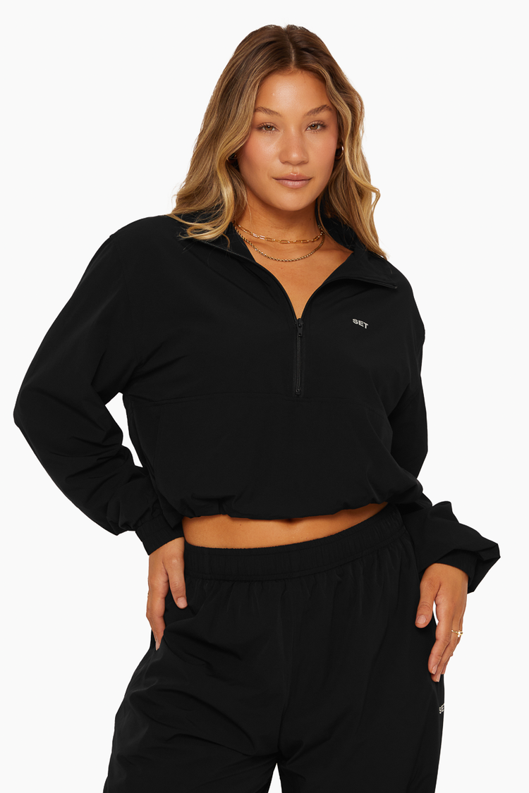 NYLON – SET ACTIVE